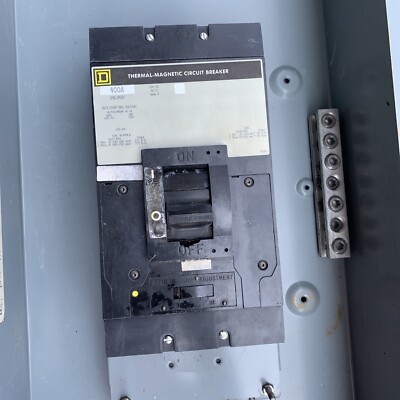 Boxes & Enclosures - 400 Amp