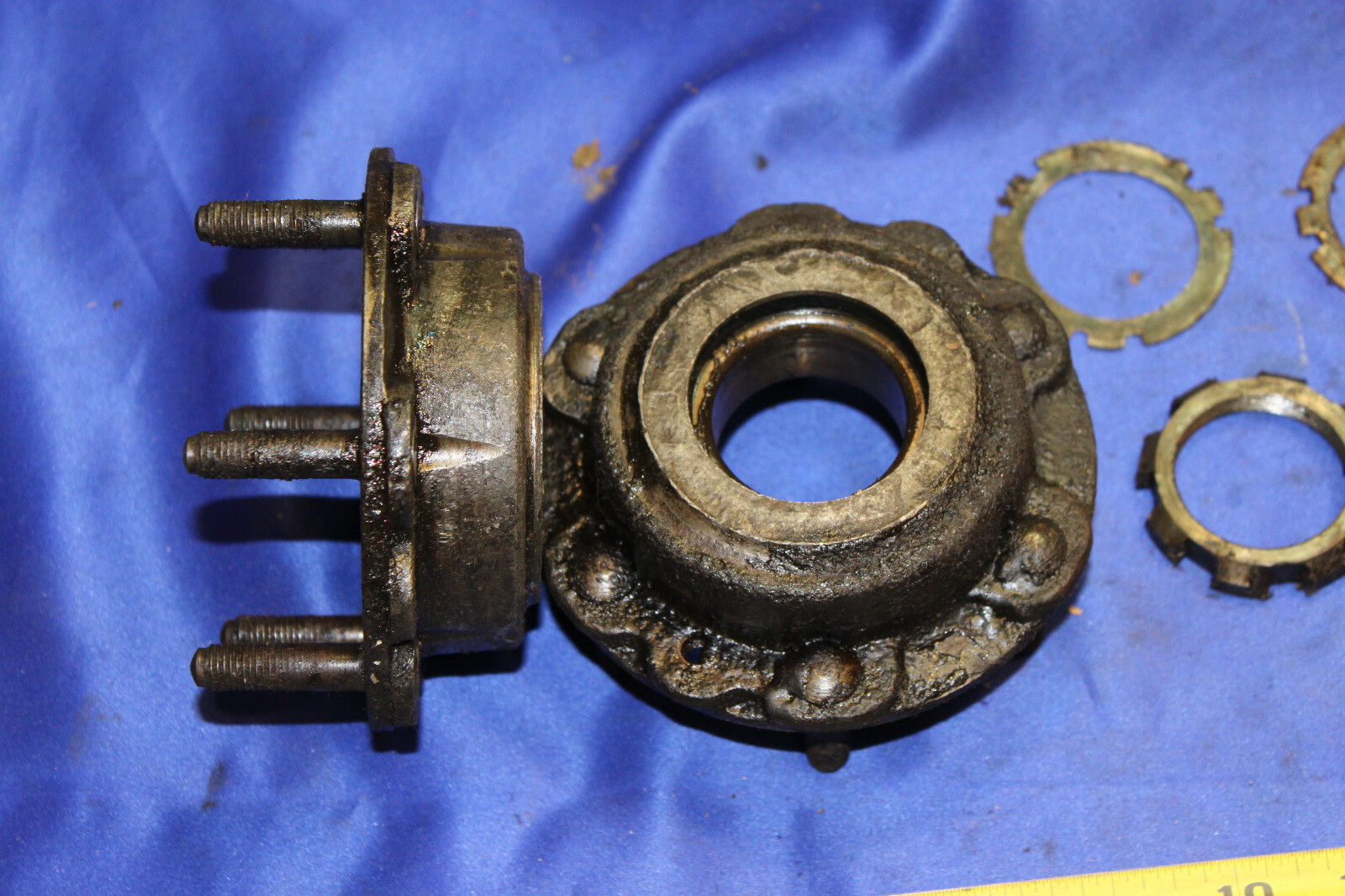 Morris 8 Rear Axle Hub Assemblies | eBay