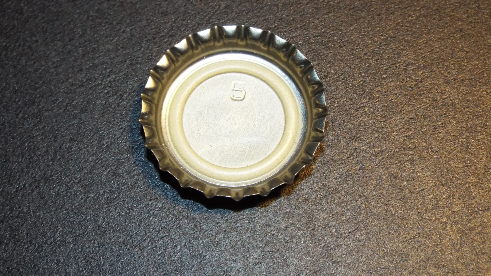 lOT OF 100 CRIMP-ON Beer Bottle Caps HIGH SPEED Crown New Homebrewing ...
