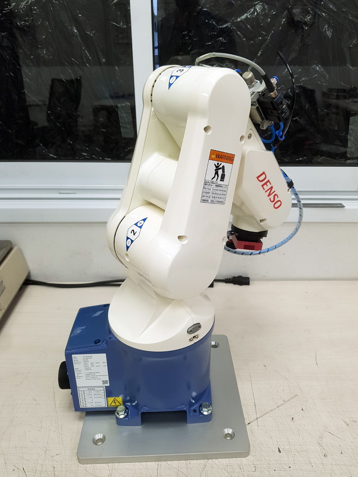 DENSO WAVE VP-5243E/GM 5-Axis Robot + RC7M-VPG5/6CA-BP CONTROL ...
