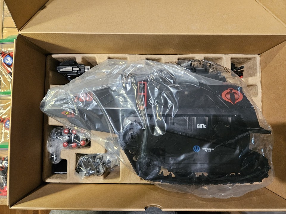 G.I. Joe Classified Series Haslab HISS Tank with Extras, No Cobra ...