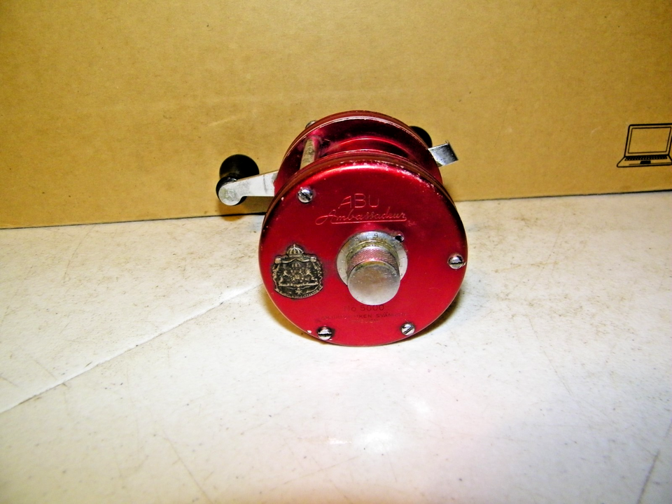 Abu Garcia Ambassadeur 5000 Red Bass Baitcasting Reel Baitcaster ...