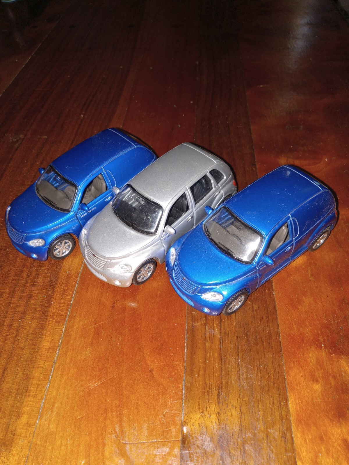 Maisto Chrysler PT Cruiser, 2 Panel Cruisers Die Cast Car 1:39 Scale | eBay