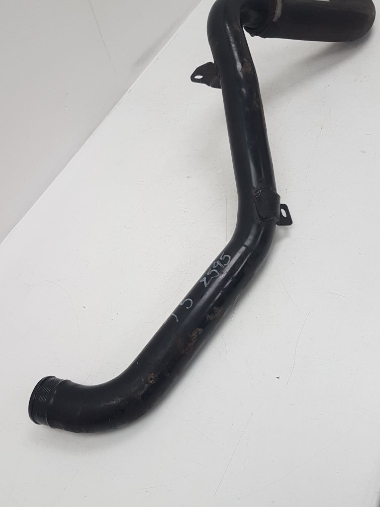 VOLVO V50 T5 SE 5 DOHC LADELUFTKÜHLERROHR FÜR BJ 2004 - 2007 31338543 ...