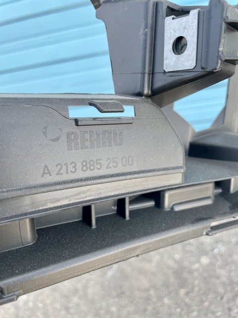 Mercedes-Benz E W213 Front Bumper Lower Bracket A2138852500 OEM for ...