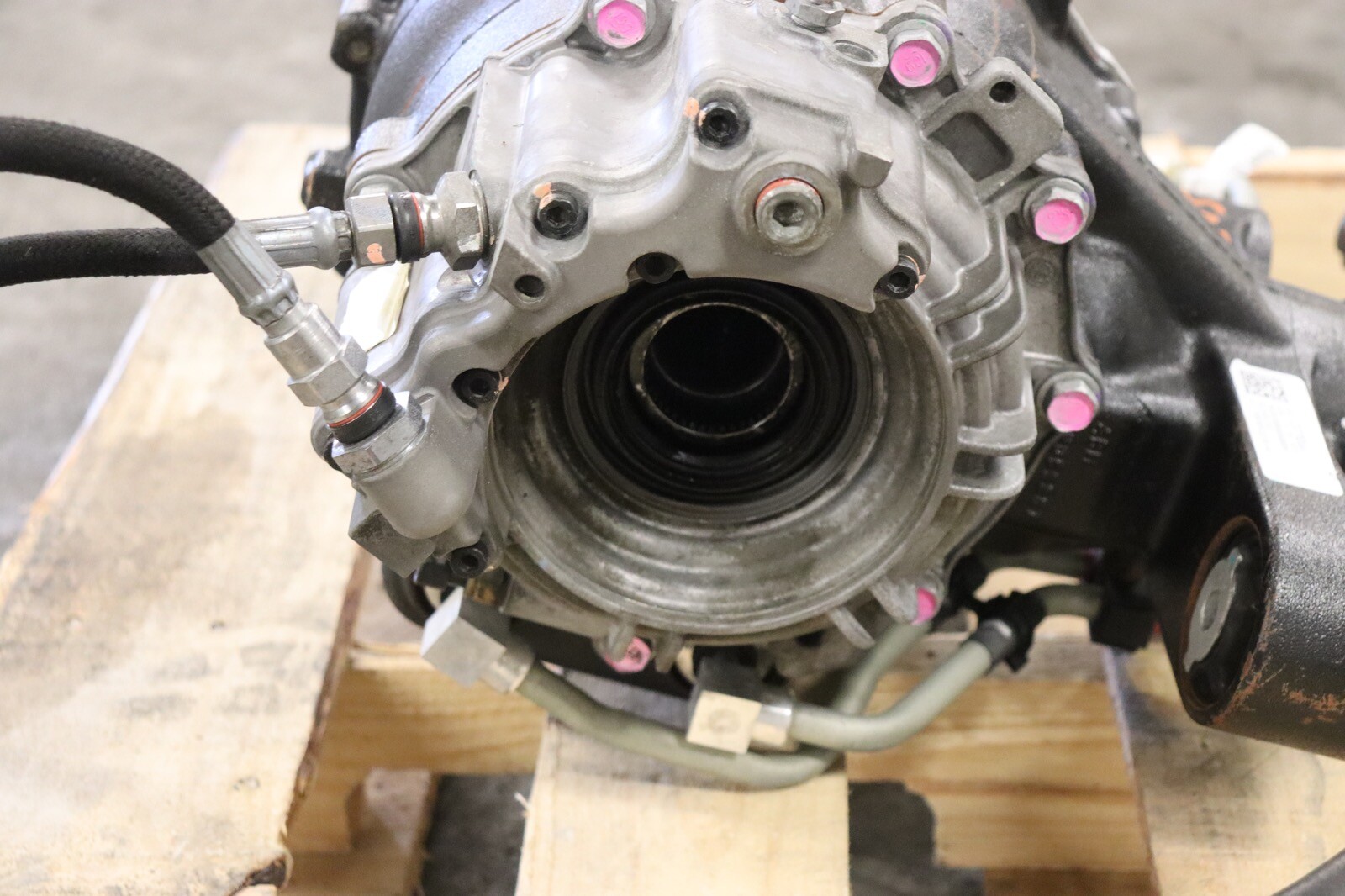 2017 CHEVROLET CAMARO ZL1 6.2L OEM 6SPD REAR DIFFERENTIAL W AXLES KIT ...