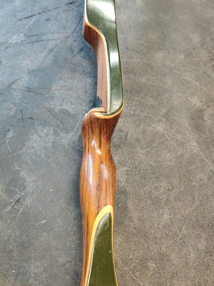 Bear RAVEN GLASS POWERED Recurve Bow 45# AMO 60" 1465R SEARS by BEAR ...