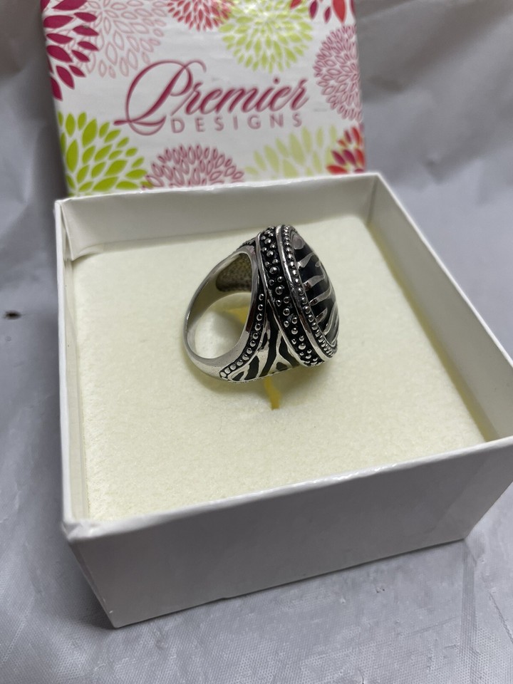 Premier Designs Safari Silver Tone Enamel Zebra Cocktail Statement Ring ...
