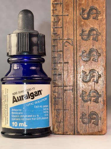 RARE VTG AURALGAN MEDICINE COBALT BOTTLE AYERST LABORATORIES NEW YORK ...