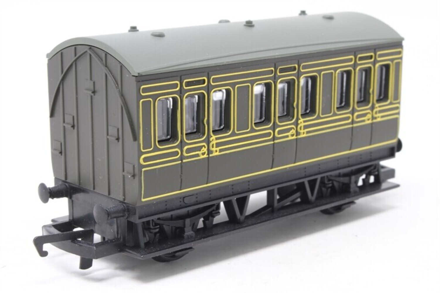 Hornby Railroad R4672 RailRoad SR, Four-wheel Coach - Era 3 :: Railway ...