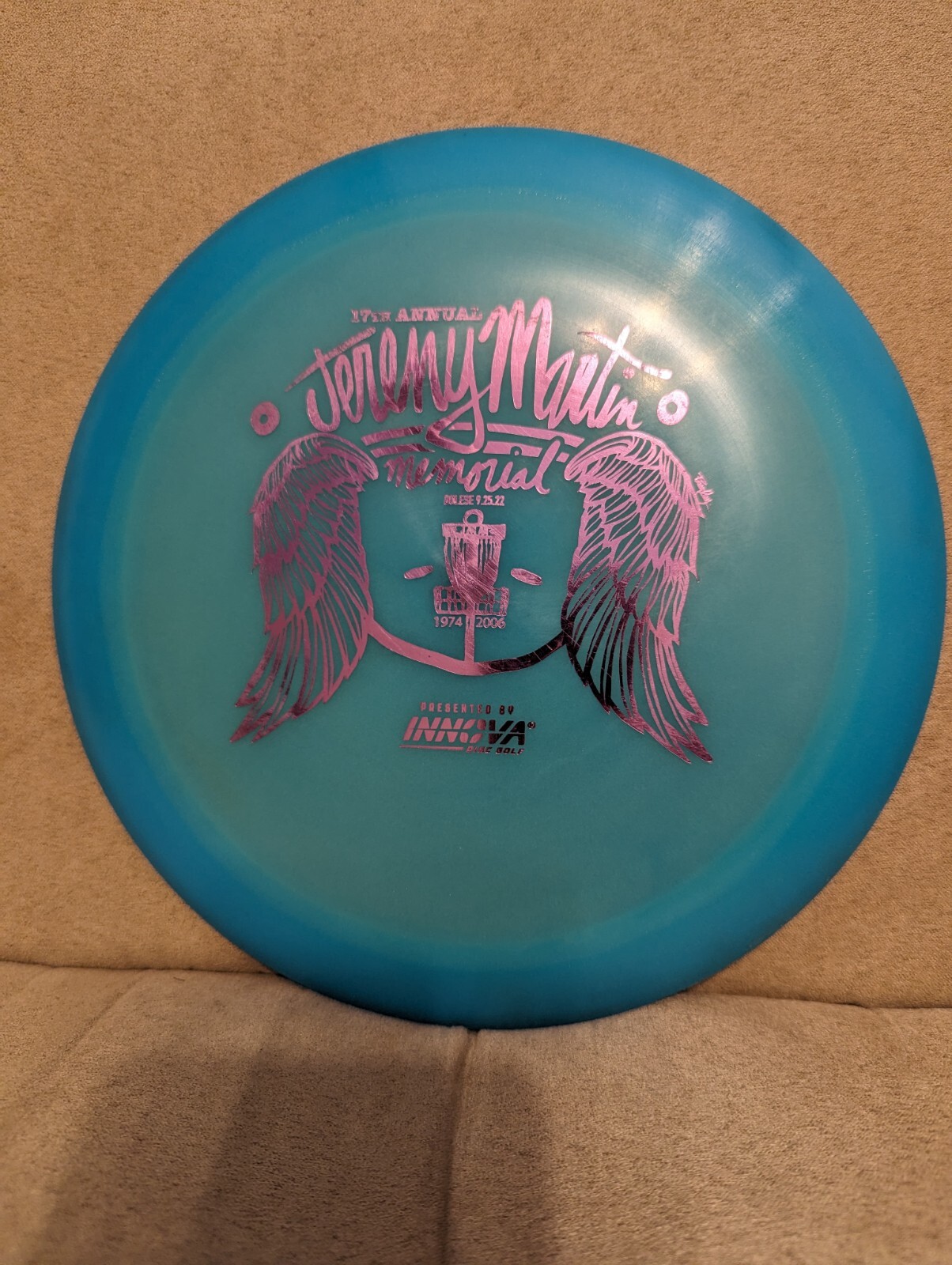 Glow In The Dark Blue Champion Wraith Innova Disc Golf 175 Glo Nite ...