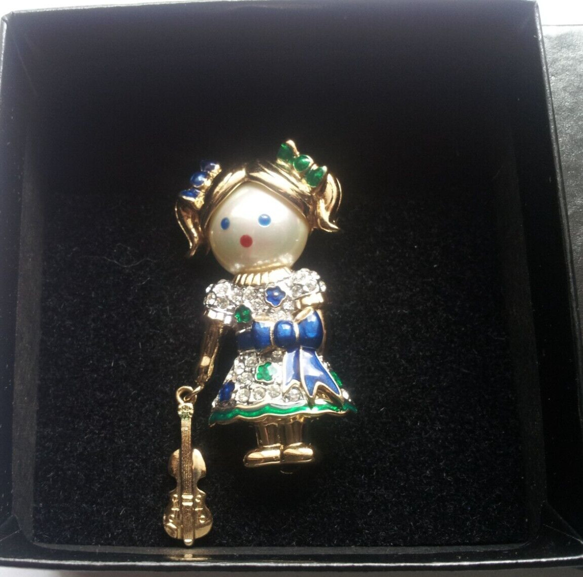 VERY RARE VINTAGE Butler & Wilson girl with a musical… - Gem