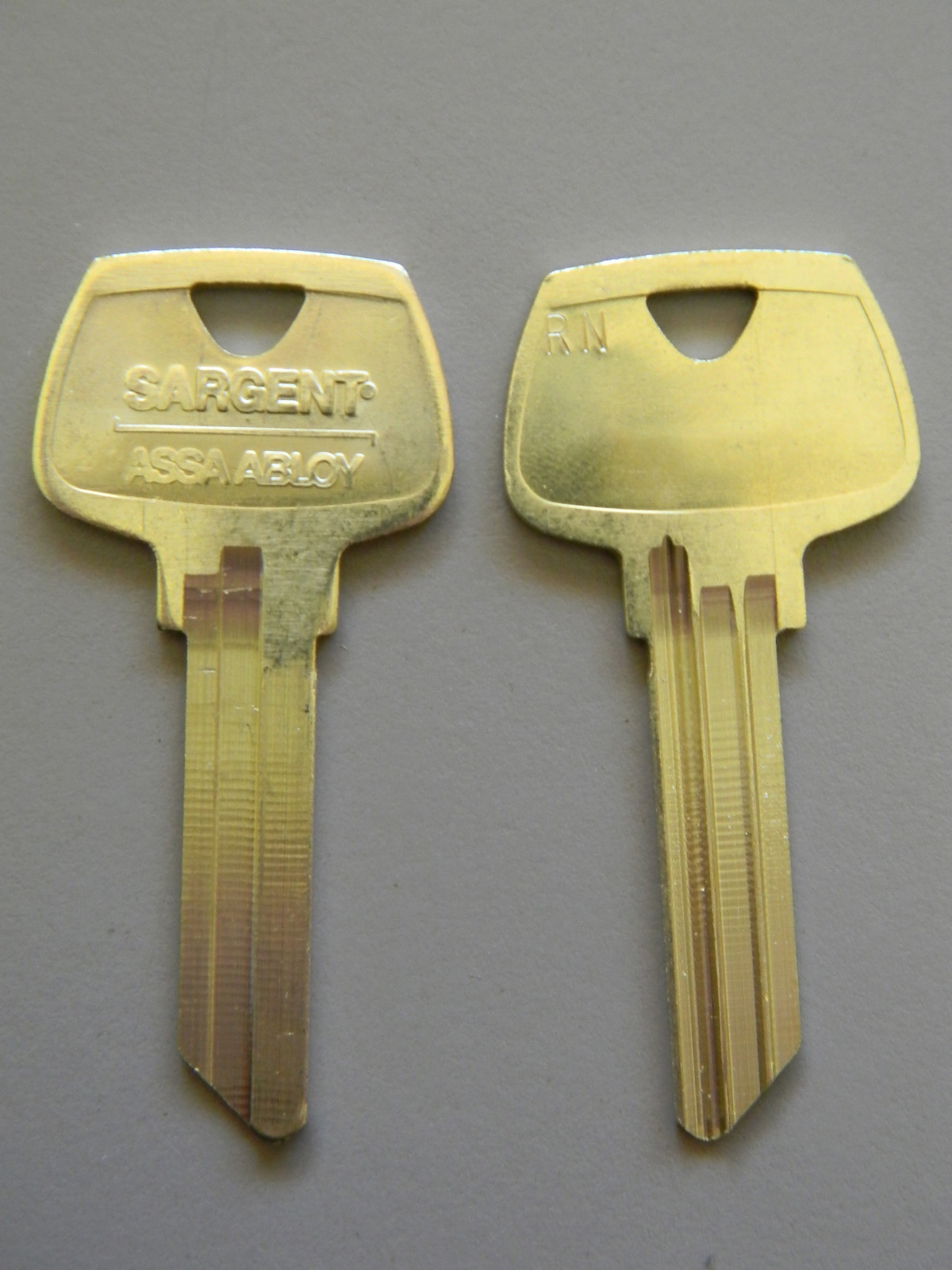 Pair of SARGENT RN Key Blanks- 6 Pin - Master for The R Keyways for ...