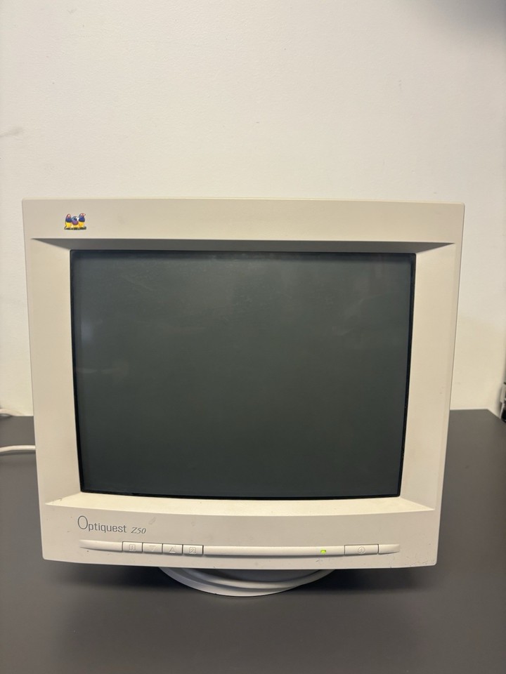 Vintage 1990s Optiquest Z50 VCDTS21195-2M 14" CRT VGA Color Monitor ...