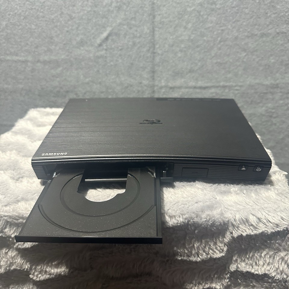 Samsung BD-J5700 Blu-ray DVD Player Wi-Fi Streaming HDMI No Remote ...