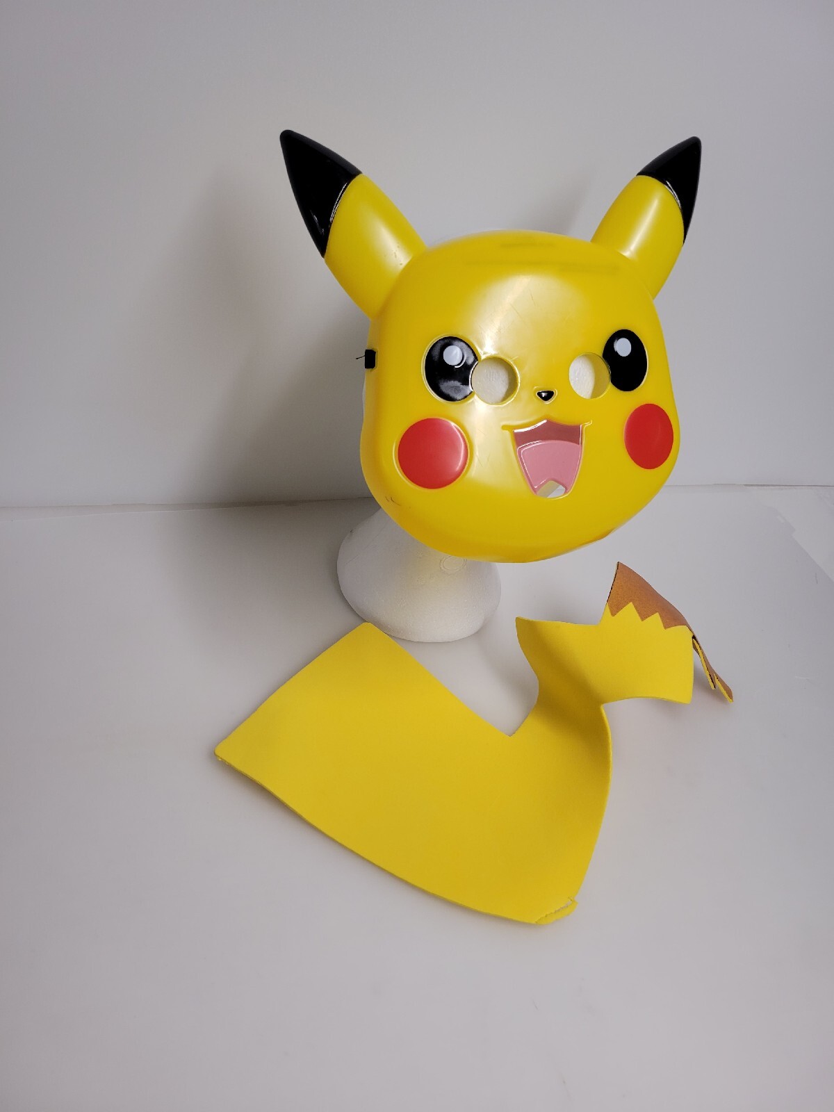 Pokemon Pikachu Yellow Costume Mask & Tail, Med. Nice! - Gem