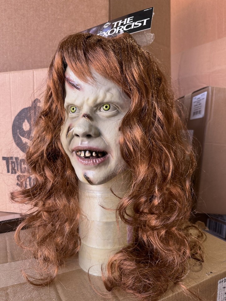 Exorcist Regan Mask Deluxe Injection With Hair Trick or Treat Studios ...