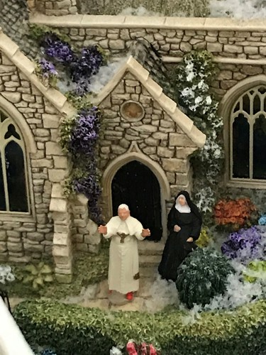 Preiser 1/87 HO Nun With Handbag Scale Figure 28056 for sale online | eBay