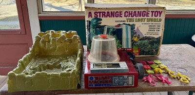 Vtg 1967 Mattel A STRANGE CHANGE TOY The Lost World w/ BOX | eBay
