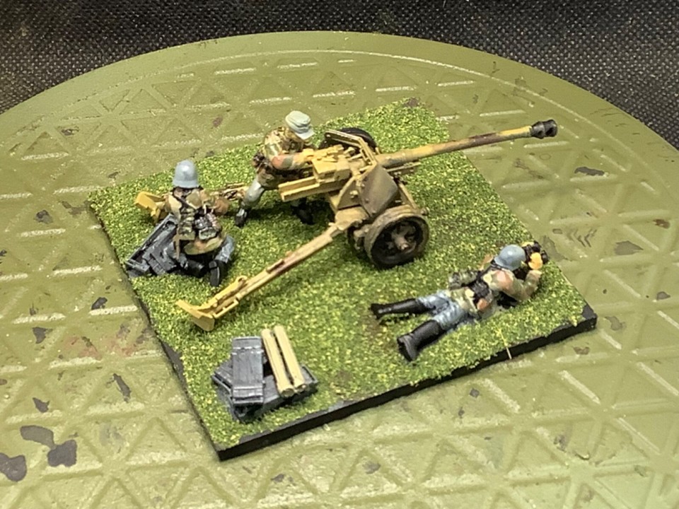 28mm or 1/56 Painted German 75mm Antitank Gun w/3 man Wehrmacht Crew ...