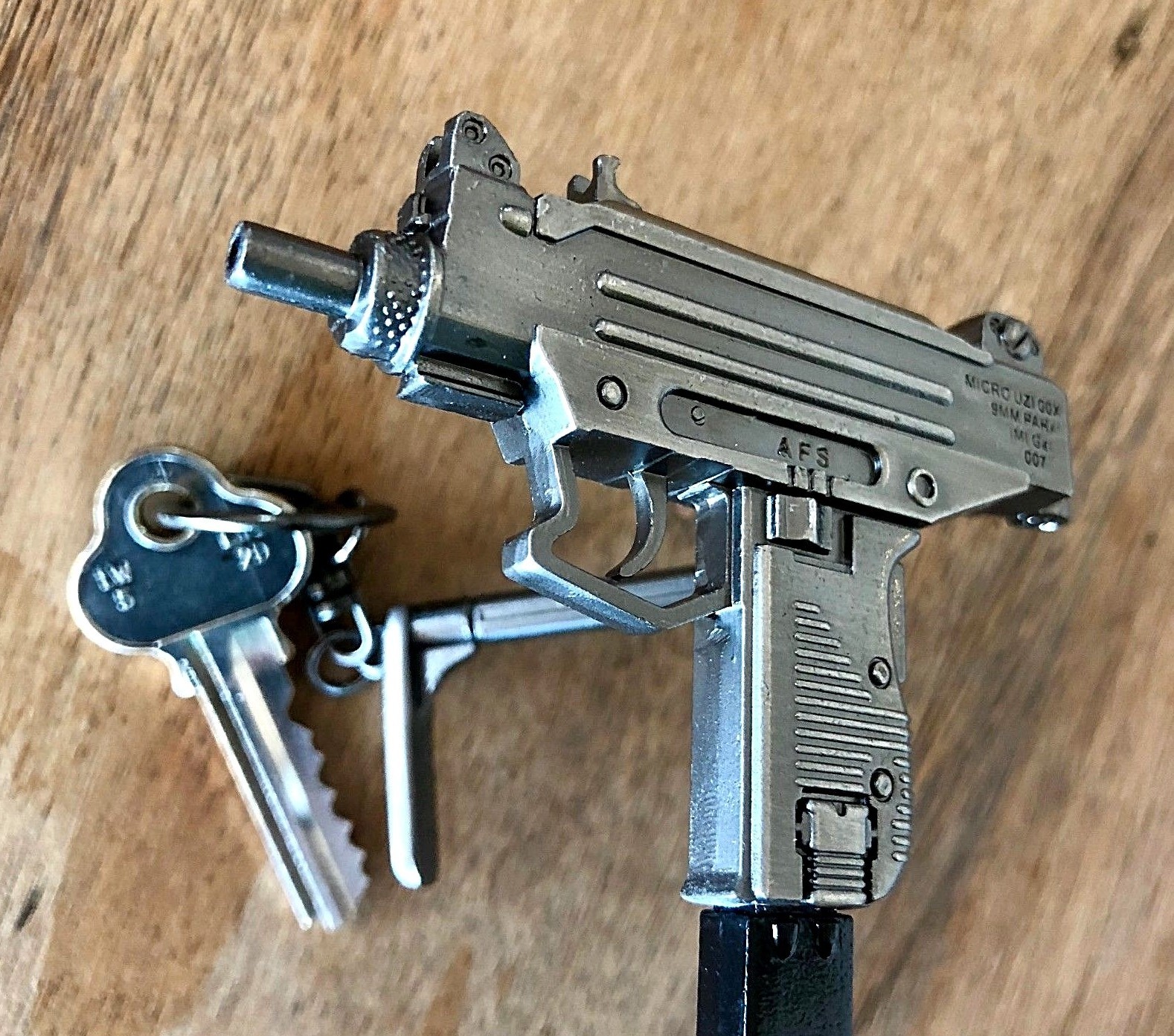 Diecast UZI Keychain Sub-machine Gun Keychain UZI PUBG Model Micro UZI ...