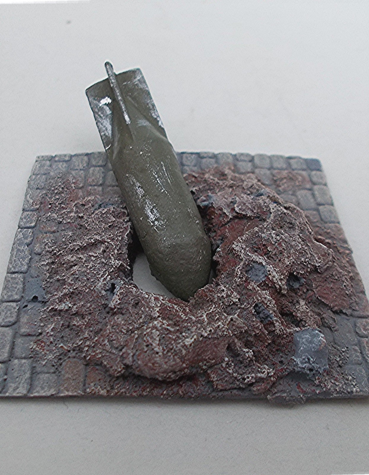 SGTS MESS SC19 1/72 WWII Resin Cobbled Road with UXB (Unexploded ...