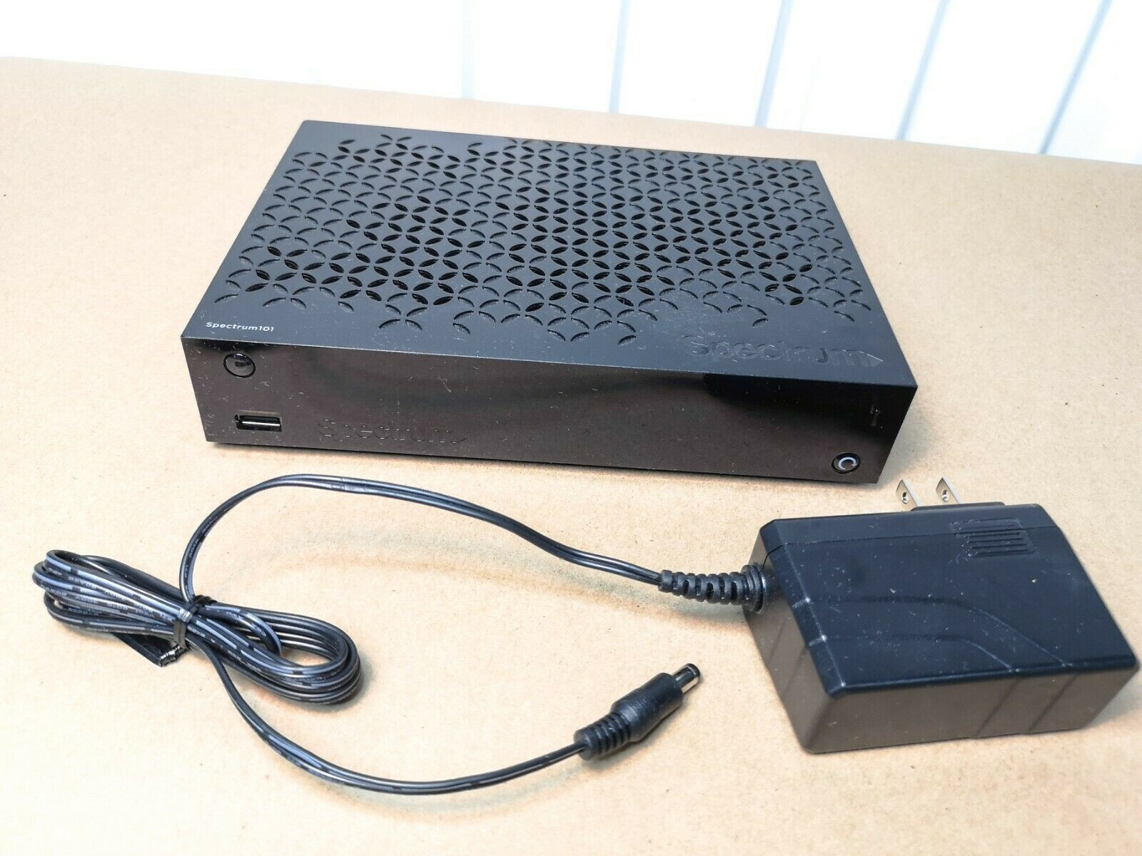 Spectrum 101-T HDMI Receiver and power cable No remote | eBay