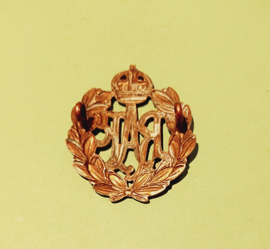 Original WW2 British Army Cap Badge Royal Air Force RAF. Kings Crown ...