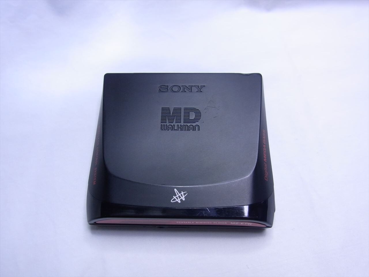 SONY MD WALKMAN MZ-E7W Black MiniDisc Player Japan Rare item | eBay