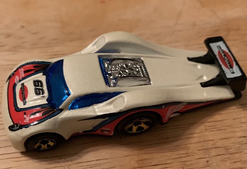 Hot Wheels Pearl White Wail Tail 2004 Race Car 66 | eBay