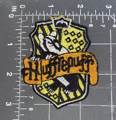 Hufflepuff Patch Crest Shield Coat of Arms The Wizarding World of Harry ...
