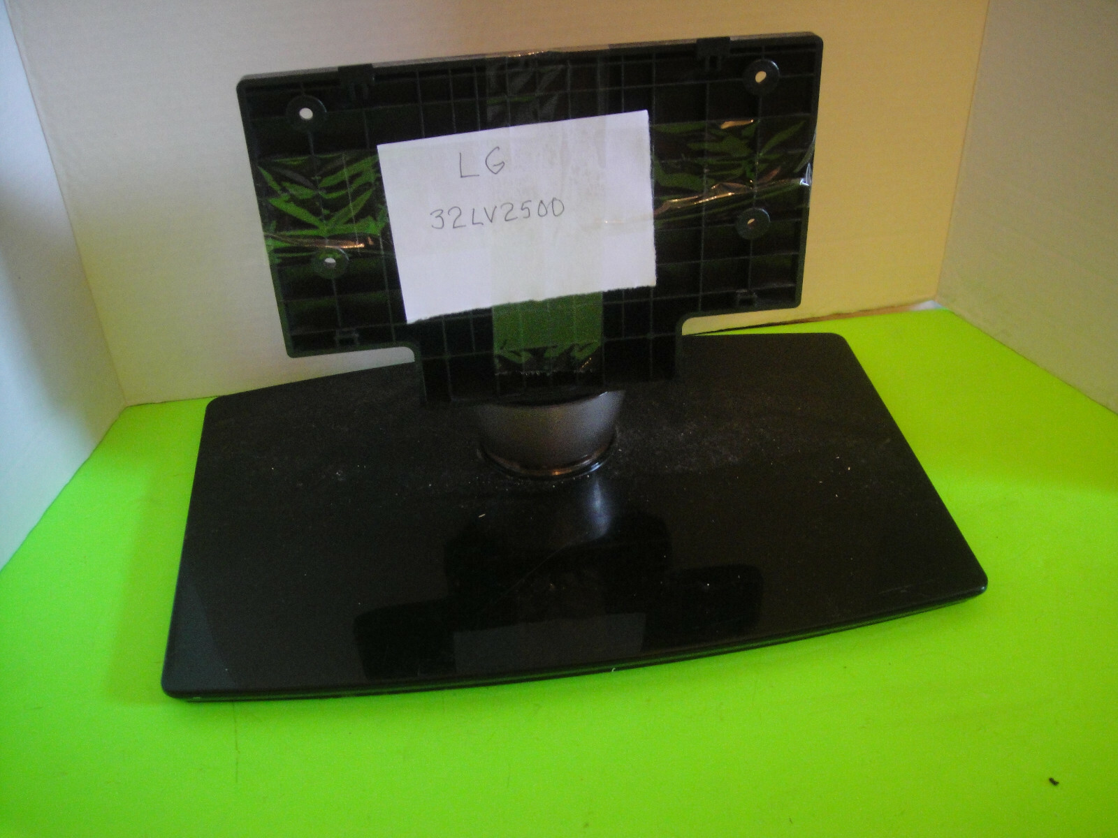 LG 32LV2500 COMPLETE STAND WITHOUT SCREWS. | eBay