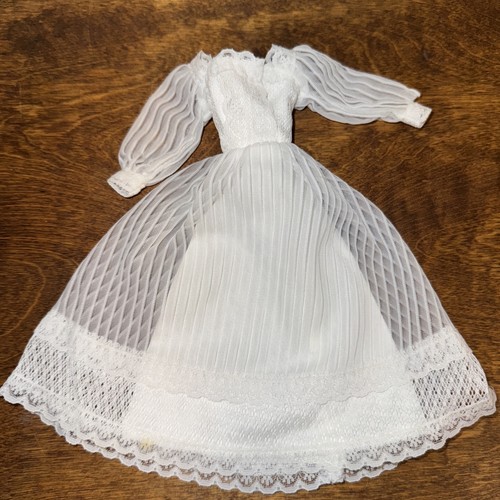 Vintage Mattel 1979 Barbie Wedding Fashions Here Comes The Bride Dress ...