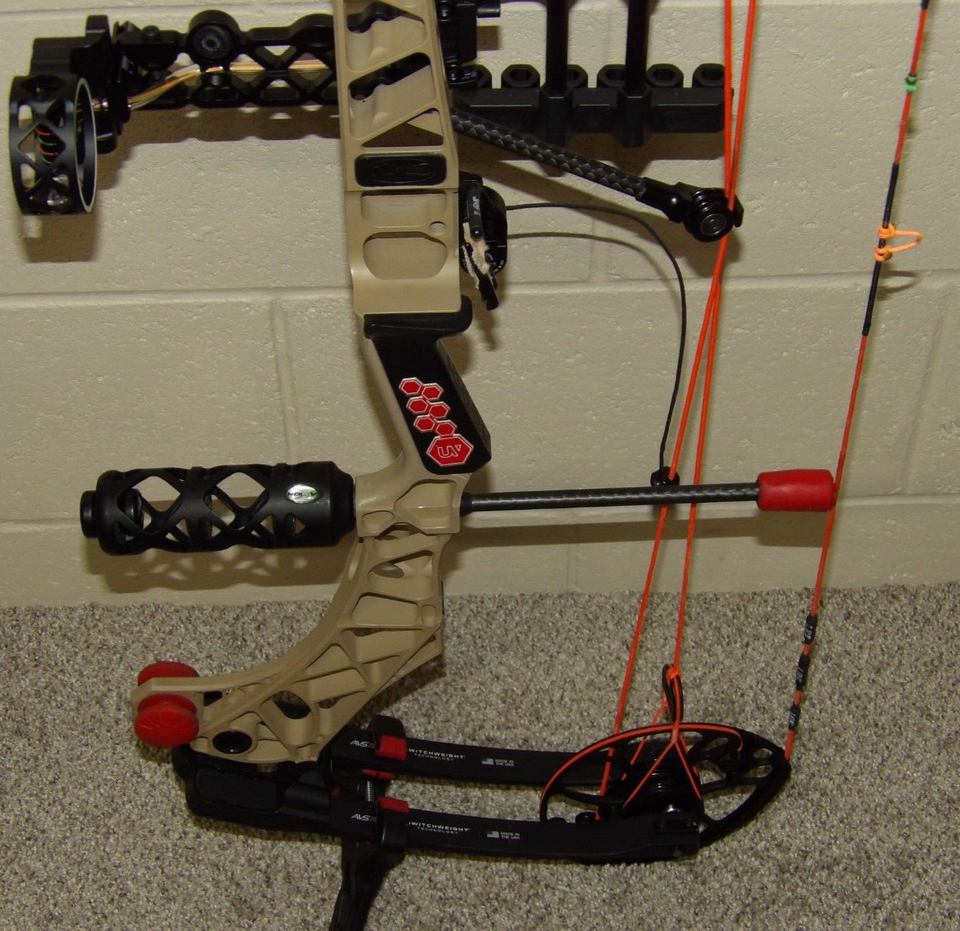 Loaded Mathews Atlas Bow Package- Many DL/DW Available- Right Hd- Many ...