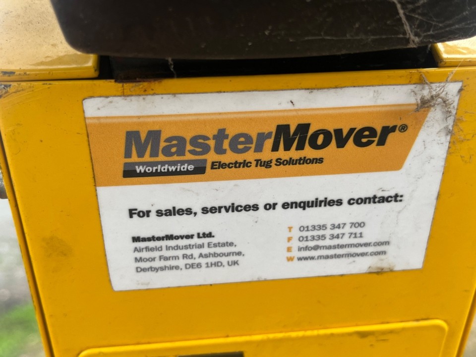 Master Mover Smart Battery Powered Electric Tug LM100 1000kg Pusher Hyd ...