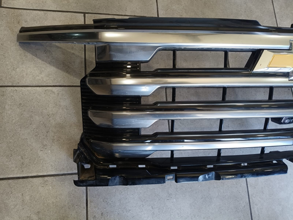 2022-2025 OEM Chevy Silverado High Country Grille W/ Camera GM#85516948 ...