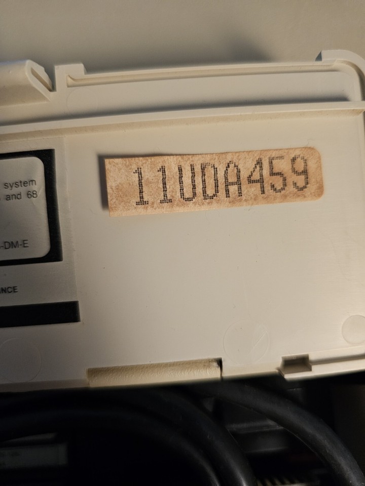 Vintage Radio Shack Computer TRS-80 Model 4P 26-1080A Powers on Pick Up ...