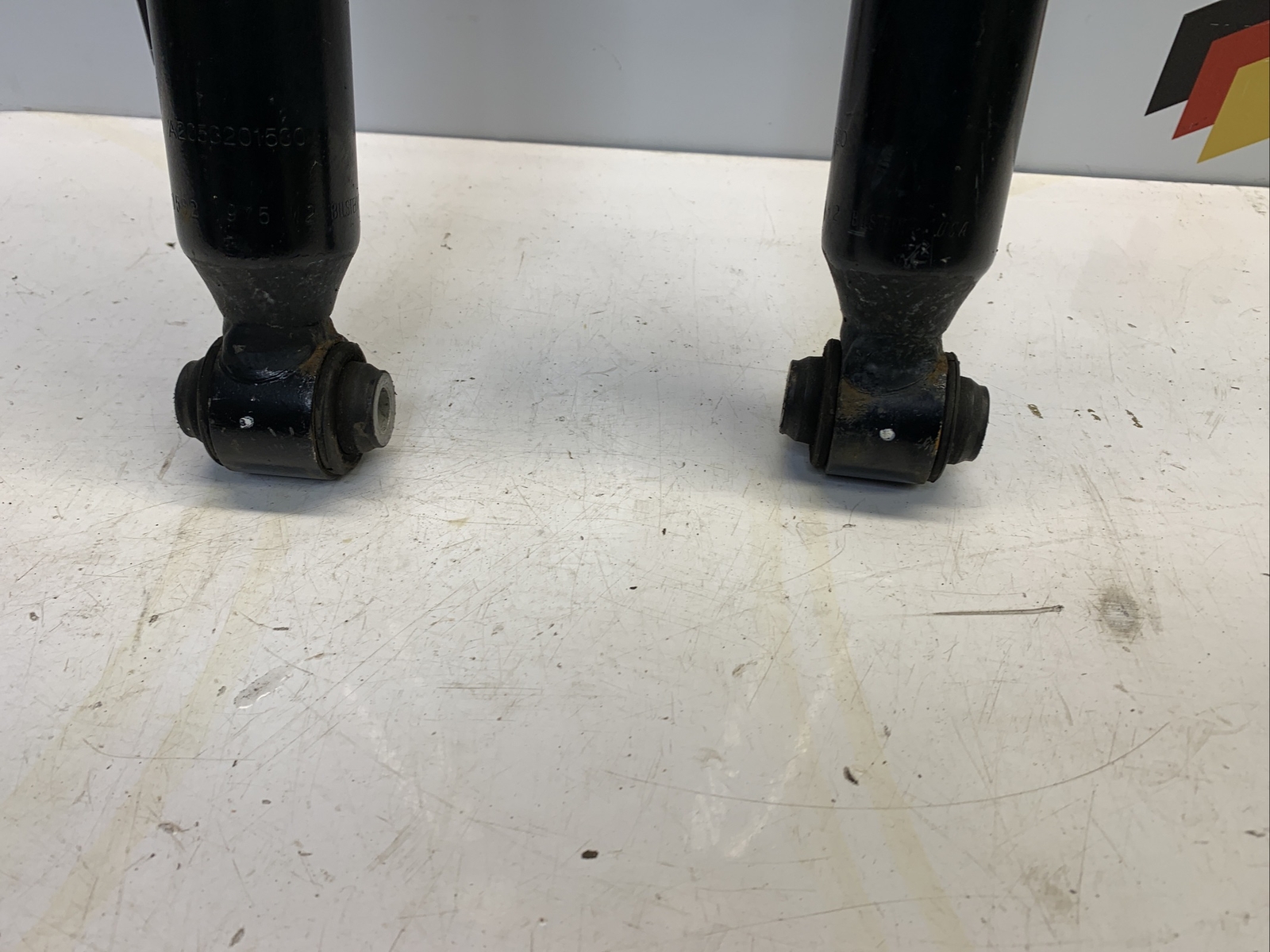 MERCEDES BENZ C CLASS W205 AMG REAR SHOCK ABSORBERS PAIR 2014-2020 ...