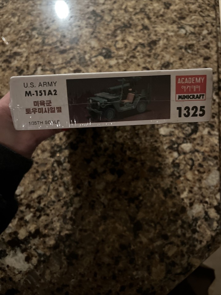 Academy Minicraft U.S.Army M-151A2 Mutt w/Tow Missile Launcher Model ...