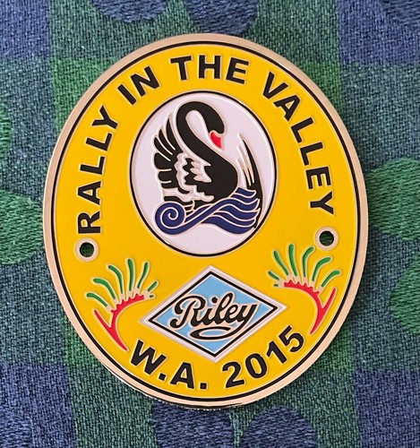 GRILLE / CAR BADGE - RILEY - RALLY IN THE VALLEY - WESTERN AUSTRALIA ...