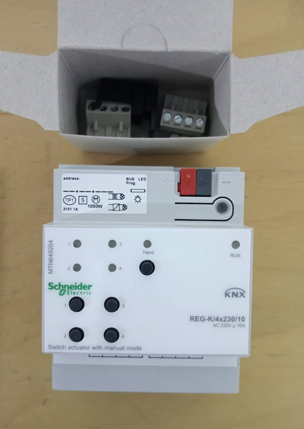 Schneider KNX Switch Actuator W/ manual mode - MTN649204 for sale ...