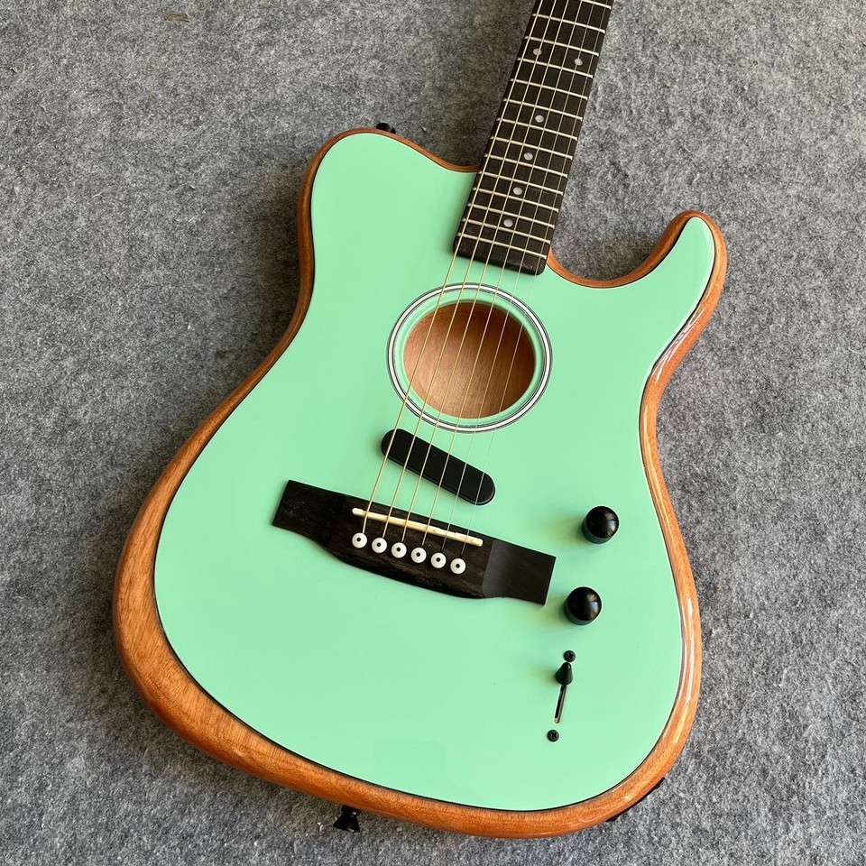 Very beautiful electric guitar, popular color scheme, shipped by the ...