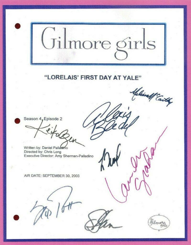 GILMORE GIRLS LORELAIS DAY AT YALE SIGNED SCRIPT RPT LAUREN GRAHAM ...