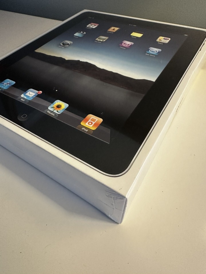 NEW Apple iPad 1st Gen !!! A1337 64GB, Wi-Fi, NEW IN BOX for collectors ...