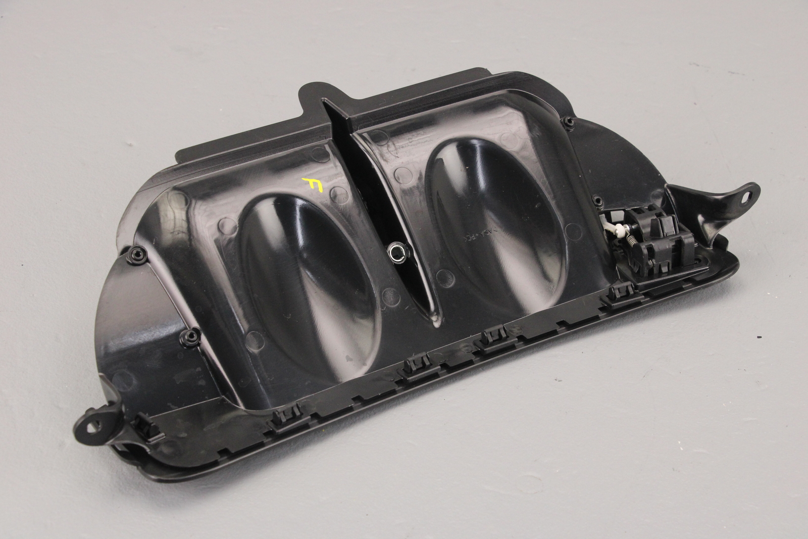 Harley-Davidson Air Duct Assembly Inner Fairing 29200003 for sale ...