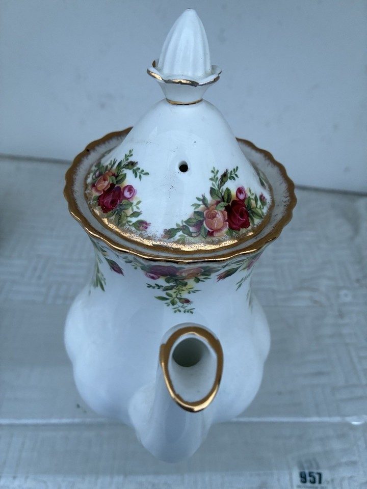 ROYAL ALBERT OLD COUNTRY ROSE Medium Size Coffee Pot | eBay UK