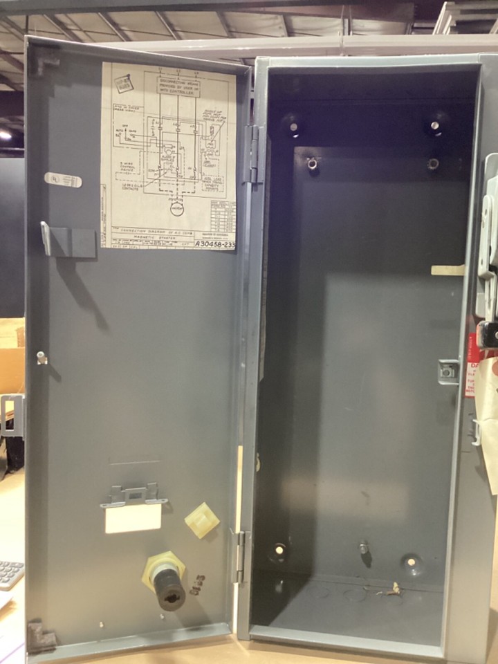 Square D ENCLOSURE CLASS 8538 TYPE SBG 32 SERIES C 30A #103G117PR7*CO ...