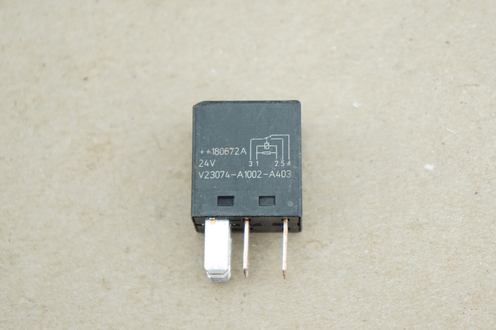 (1) New Te Connectivity V23074A1002A403 Power Relay Spdt 24vdc 120a ...