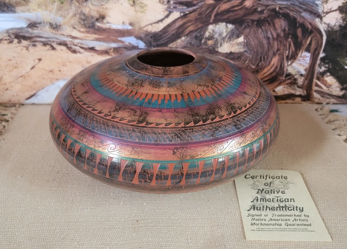 Large Horse Hair Pottery