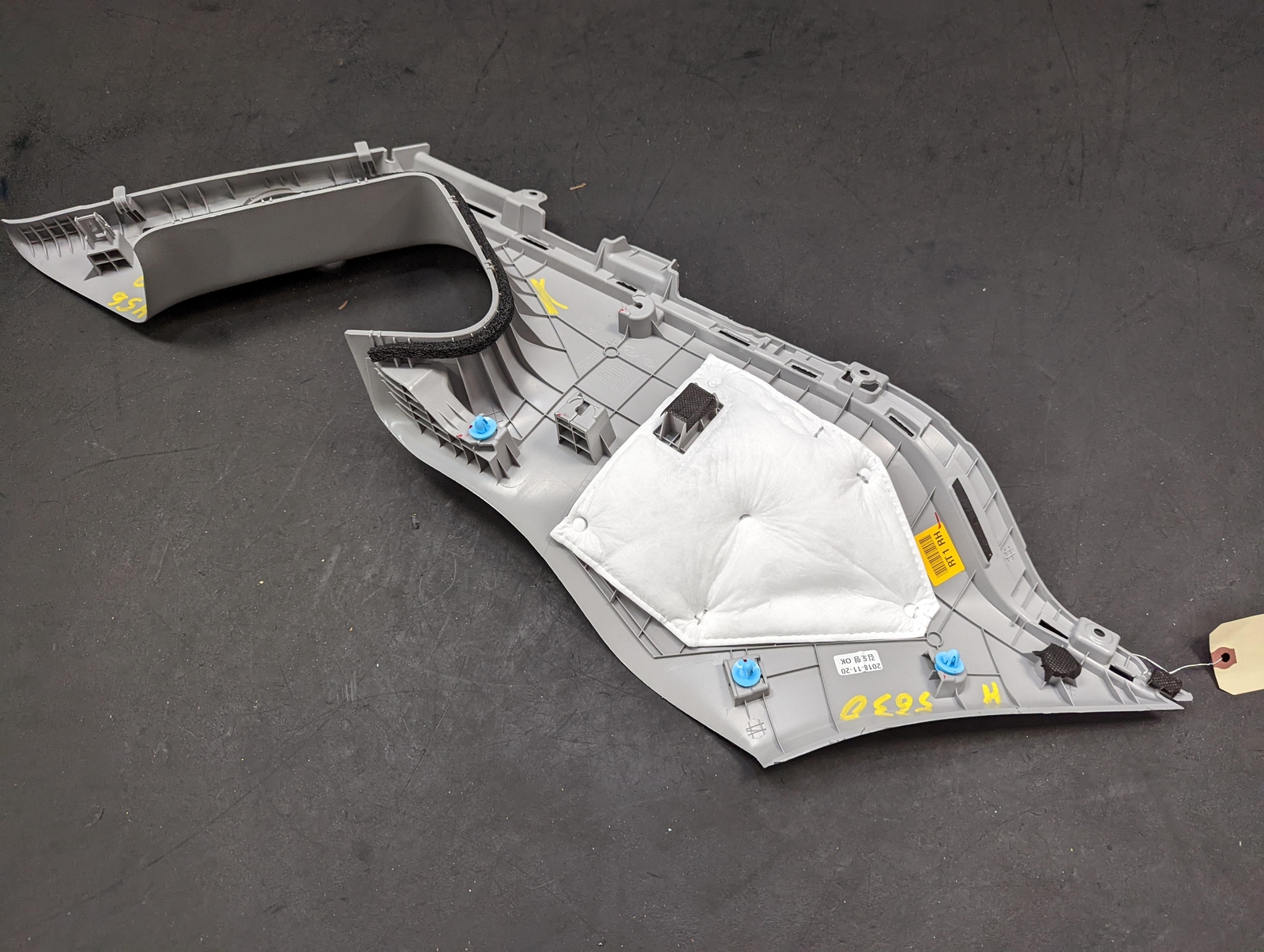 Rear Right C Pillar Upper Trim Panel 2019 Hyundai Tucson 85860-D3000 ...